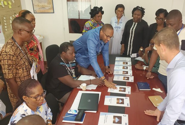 Au Cameroun, Africa Global Logistics met de ses 19 managers à l’école ...